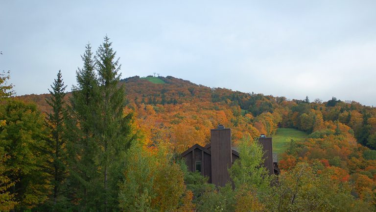 Fall Foliage is Peaking at Vermont Resorts - All Mountain Mamas